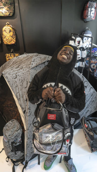 YungManny Causes Chaos inside of Sprayground showroom over AI ...