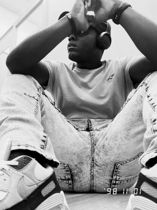 Head line Maurice beats new single skate out now!! Out now on all major ...