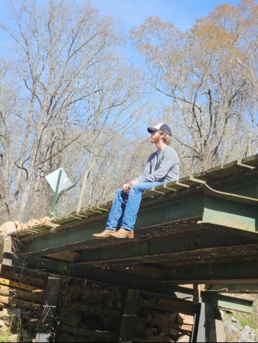 Break out artist Jordan Ivey makes a statement with his new music video ...