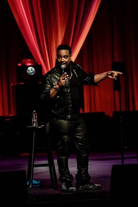 COMEDIAN RIP MICHEALS TRIUMPHS WITH HEARTFELT APOLLO COMEBACK SHOW ...